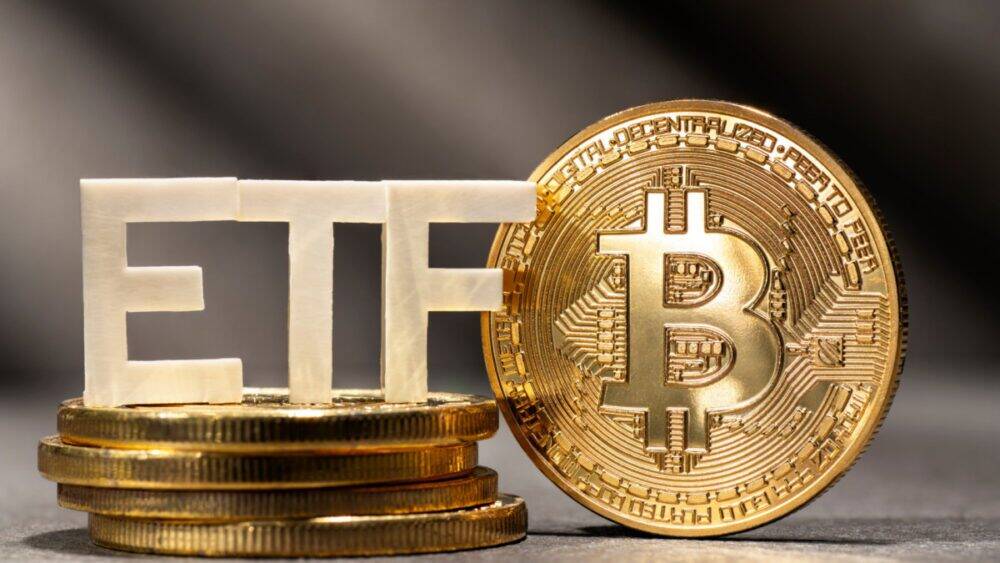 Bitcoin ETFs Record Heavy Outflows as Crypto Market Sentiment Sours ...