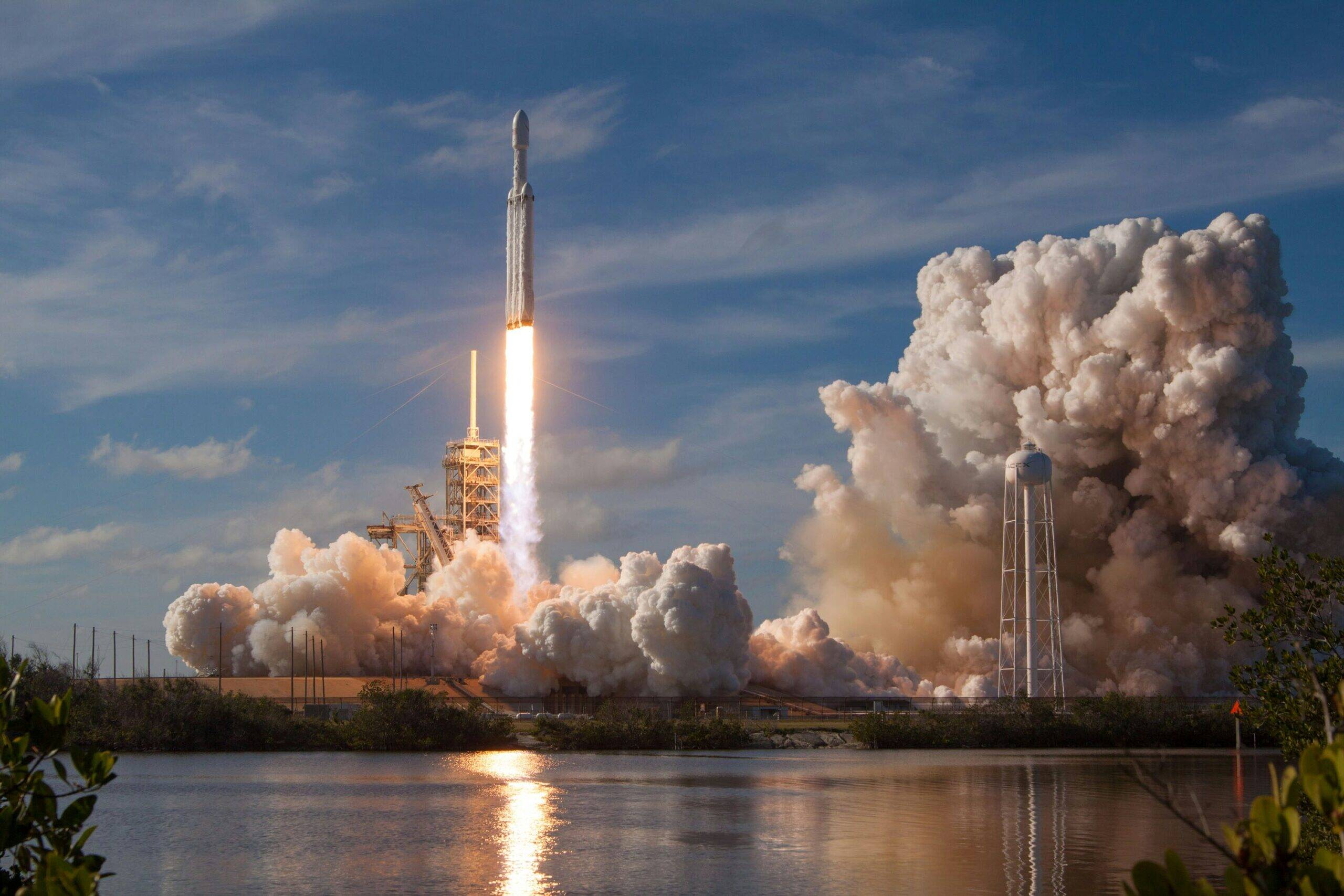 5 ways crypto markets are front-running SpaceX's $1.75T IPO - FinanceFeeds