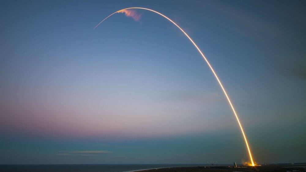 SpaceX IPO: how crypto rails priced SPCX at $2.3tn first - FinanceFeeds